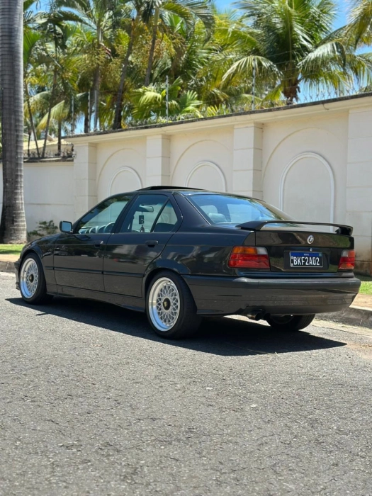 BMW 325i E36 - Anúncios para Alta performance
