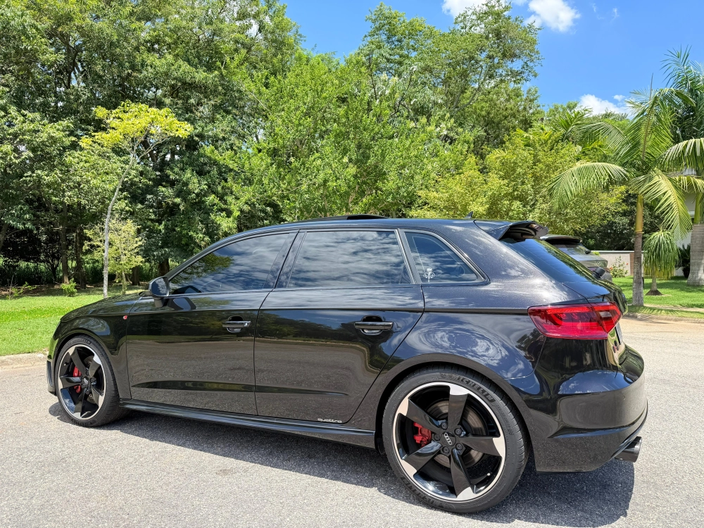 Audi S3 Sportback - Anúncios para Alta performance
